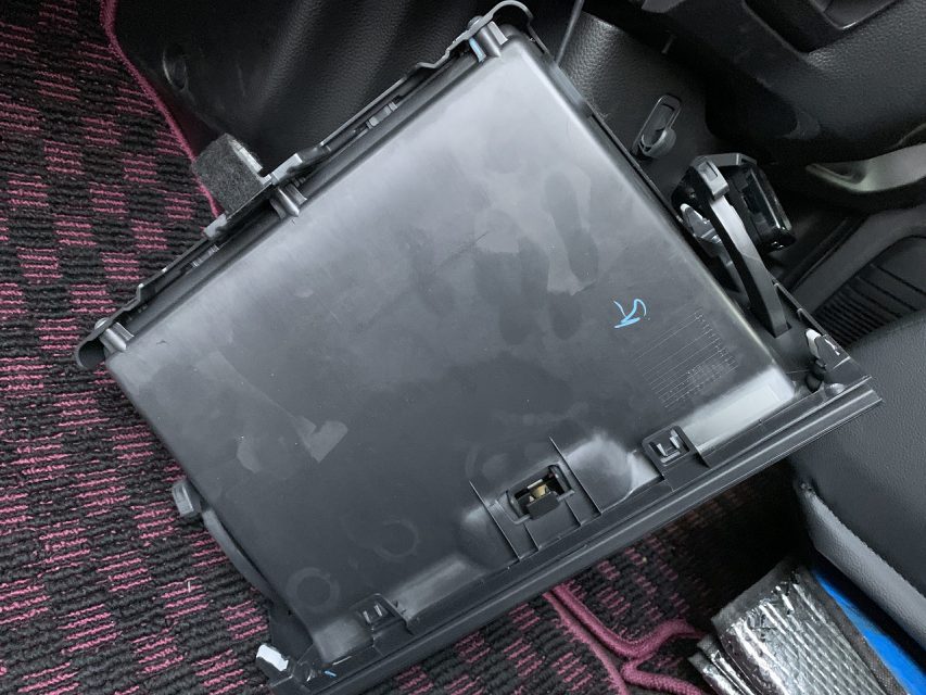 N-BOXカスタムのエアコンフィルターを自分で交換してみました^^ – 【N-BOX for Life】Honda N-BOX Customブログ