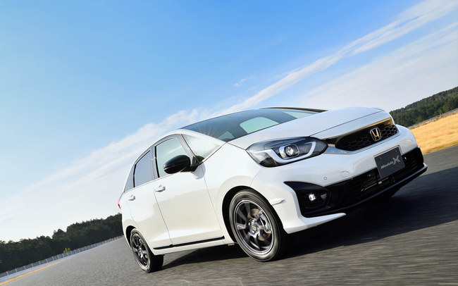 ホンダ・フィットのModulo Xコンプリートカー「FIT e:HEV Modulo X」発売！価格は286万6600円 – 【N-BOX ...